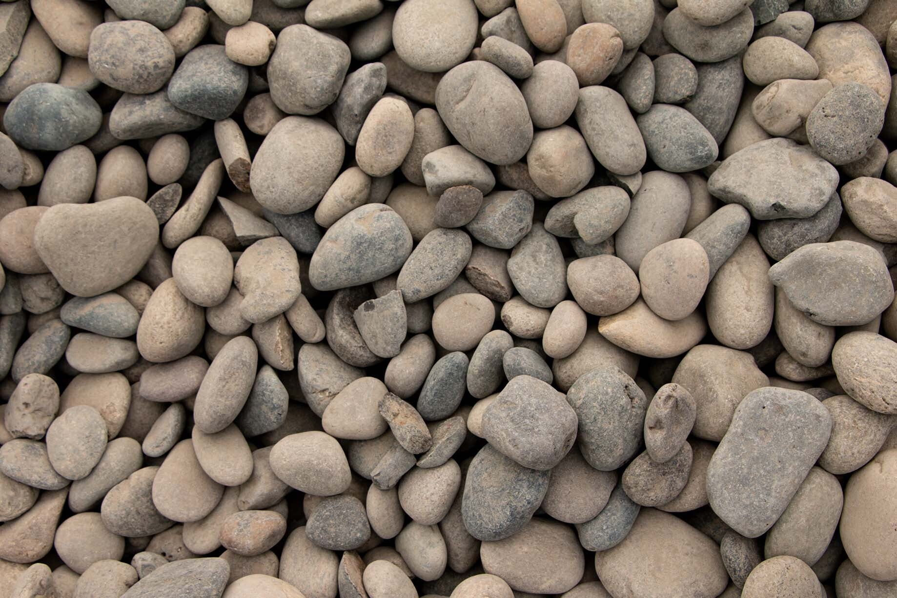 1 to 3 inch Glacier Round Rock | Bark Ranch