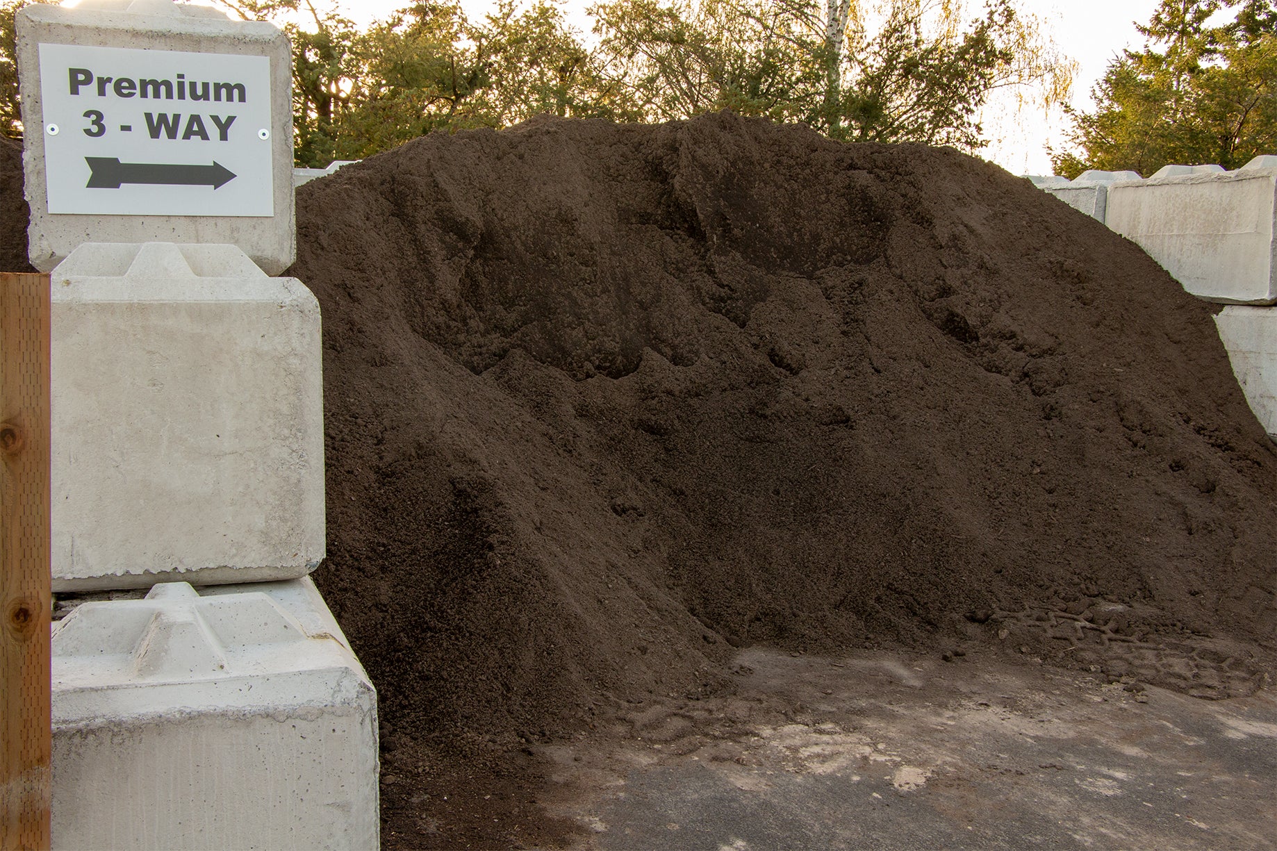 Premium Three Way Soil | Bark Ranch